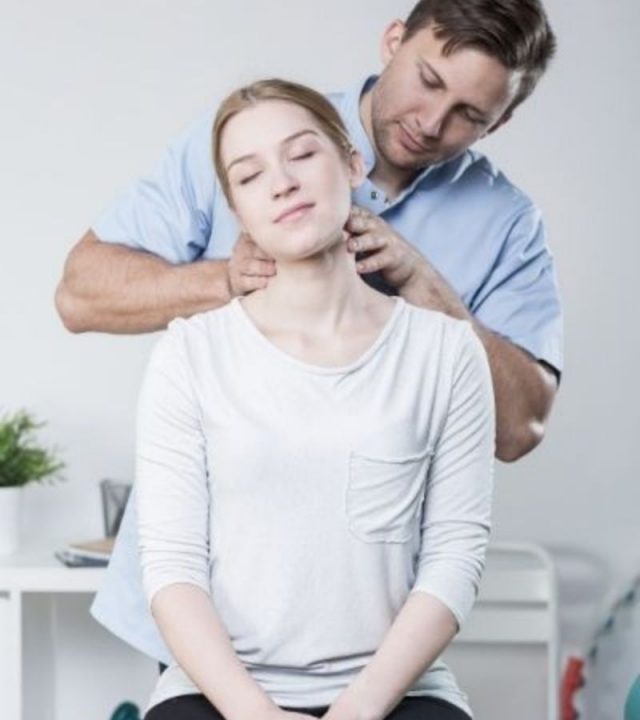 Mal de cou et douleurs | Groupe Synergo pour vous soulager!